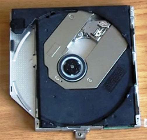 Cd Rom..Historia,capacidad,tipos,significado,servicio de duplicacion y mas